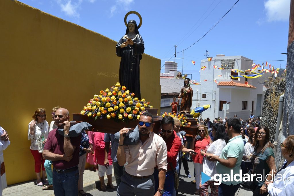 Santa Rita congrega a sus fieles en Anzo